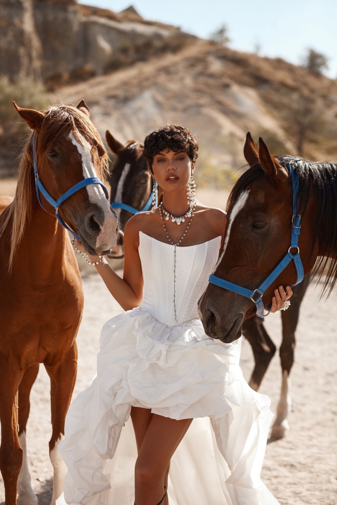 Свадебное платье Destani купить в бутиках Кукла